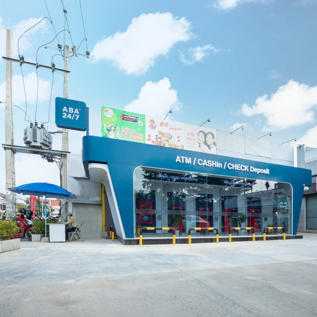 លែងពិបាកហើយ! ធនាគារ ABA អនុញ្ញាតឲ្យអតិថិជនអាចដកលុយពី ATM ក្រោម ...